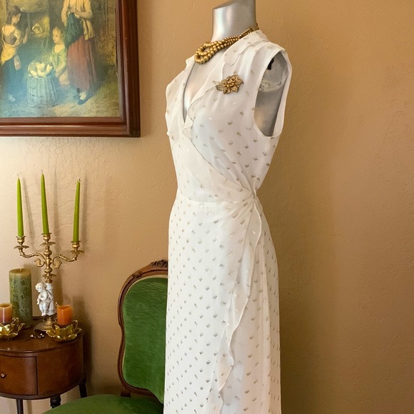 krisa | Dresses | Nwt Krisa White Print Ruffled Midi Wrap Dress Sz M ...